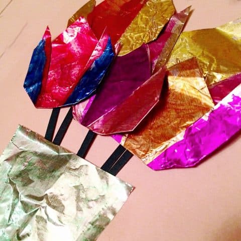 A flower aluminum foil craft idea for kids - Twitchetts
