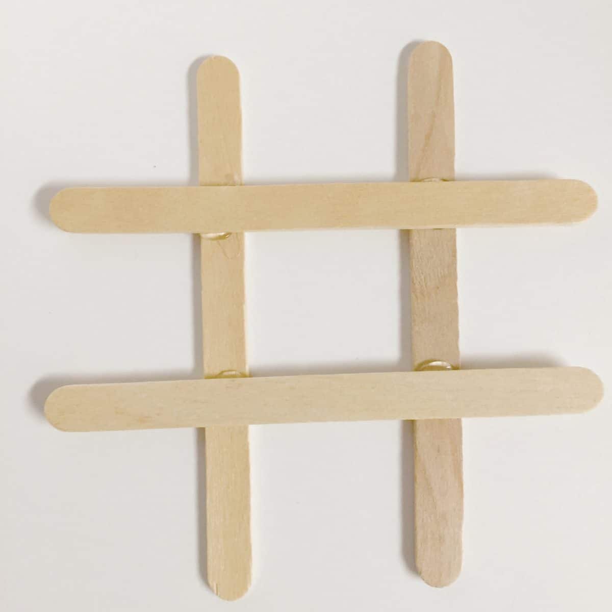 Button Tic Tac Toe - DiY Magnet Game - Twitchetts