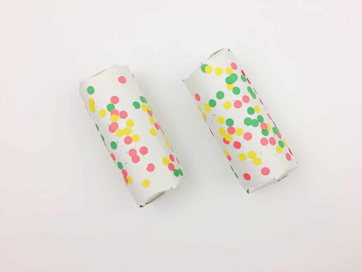 Construction Paper DIY Party Maracas Video - Twitchetts