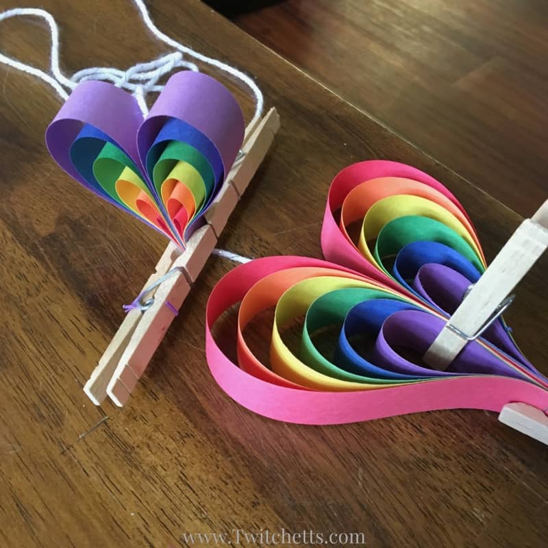 How to make a fun 3D heart mobile out of paper - Twitchetts