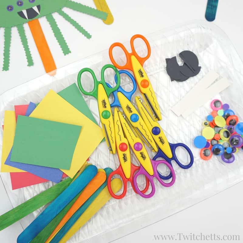 How to make a simple construction paper monster craft - Twitchetts