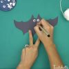 How to make fun construction paper bats that fly! - Twitchetts