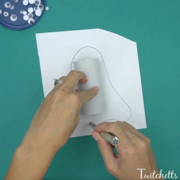 How to make fun flying construction paper ghosts - Twitchetts