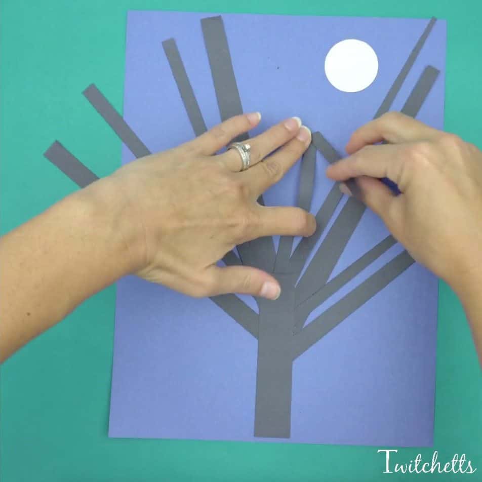 How to make an amazing 3D Halloween tree out of construction paper