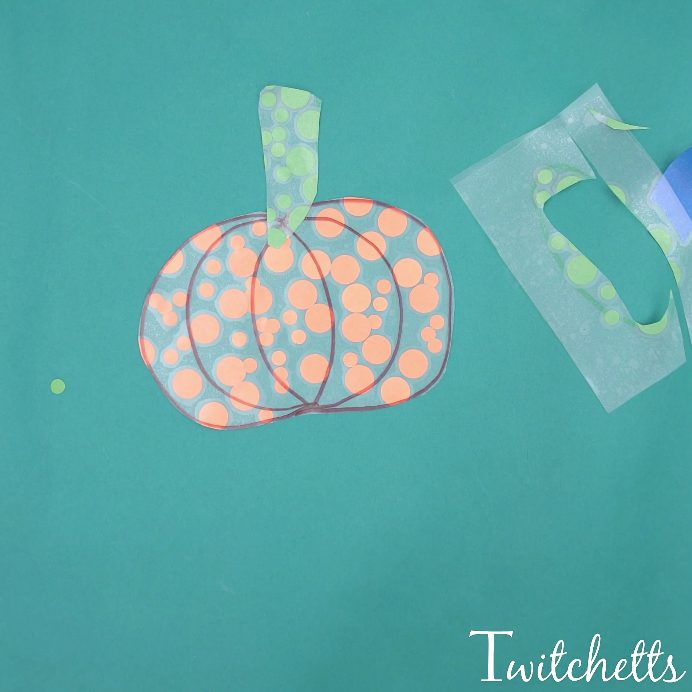Pumpkin Themed Fine Motor Activity ~ Pumpkin Suncatcher - Twitchetts