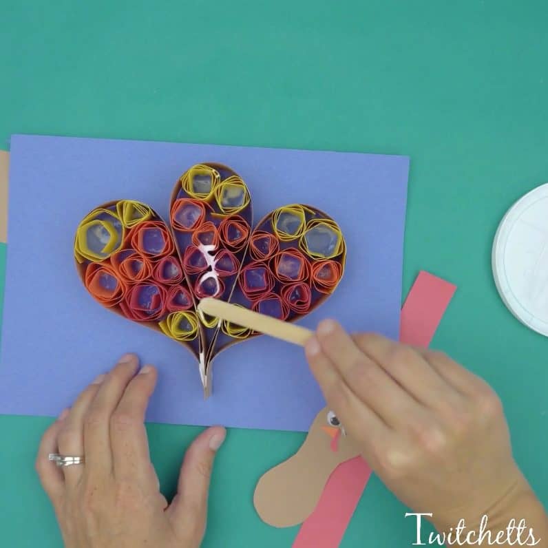 How to make fun quilled turkey paper crafts with kids