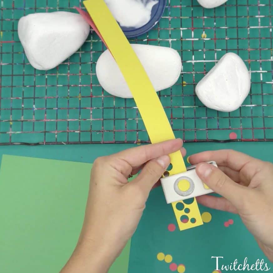 How to make dotted rocks using construction paper - Twitchetts
