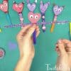How to make construction paper heart puppets for Valentines Day