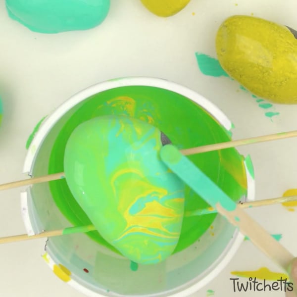 How to easily make kindness rocks with your kids. - Twitchetts