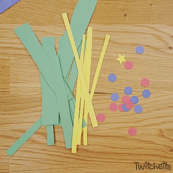 How to make an easy paper Christmas tree & build scissor skills