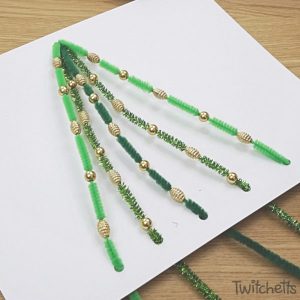 How to make a fun pipe cleaner Christmas tree activity - Twitchetts