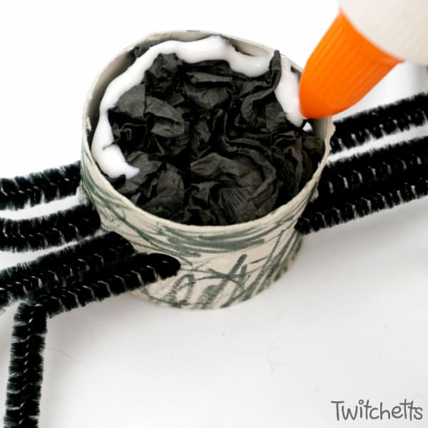 How to make fun crepe paper spiders - Twitchetts