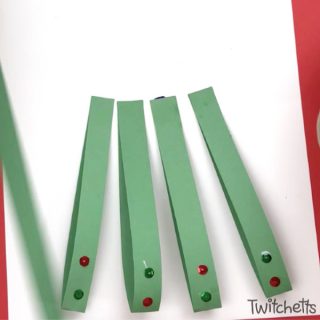 How to make a looped paper Christmas tree - Twitchetts