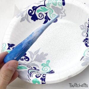 How to make fun icicle ornaments using air dry clay - Twitchetts