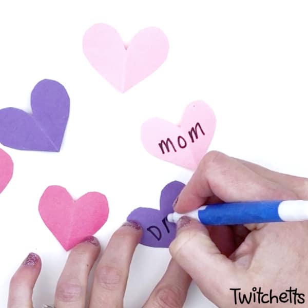 How to make a fun 3D Valentine's Day paper tree - Twitchetts
