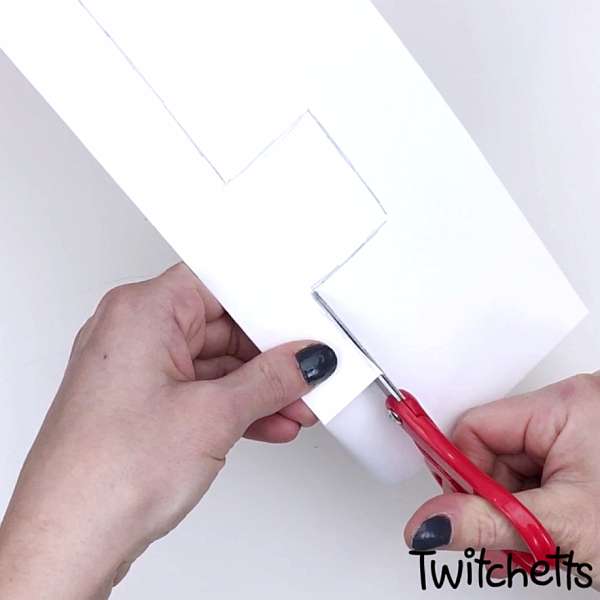 How to make an easy preschool cross craft - Twitchetts