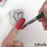 How to make this easy cross rock painting idea for kids - Twitchetts