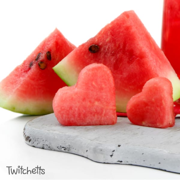 11 easy red snacks for preschool classrooms - Twitchetts