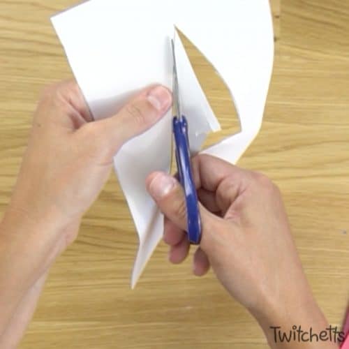 An easy red day art and craft for preschoolers - Twitchetts