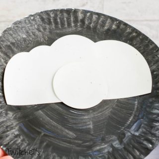 Resurrection paper plate craft, perfect for Sunday School (with template!)