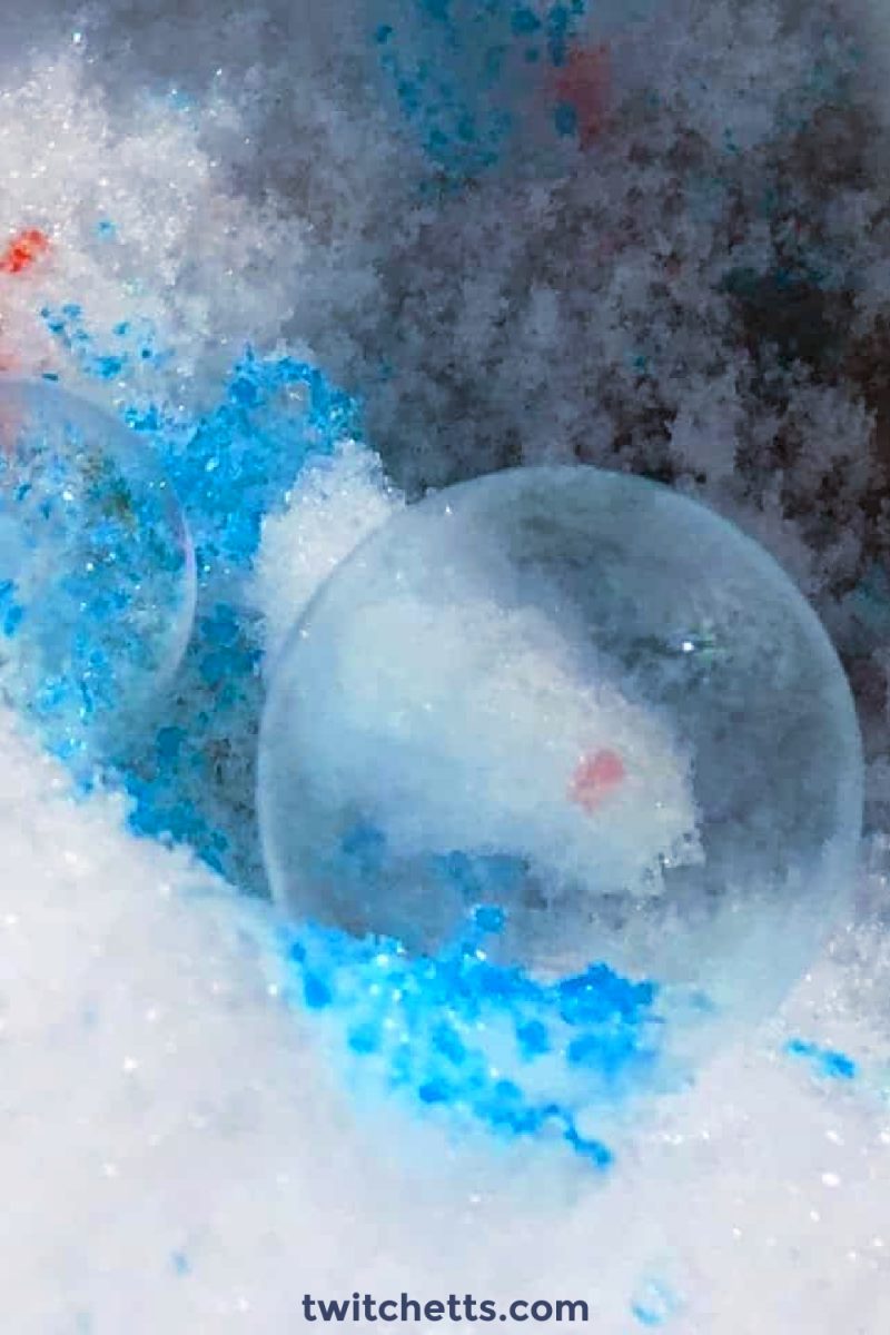 How to make a Colored Frozen Bubble: Snow day fun! - Twitchetts