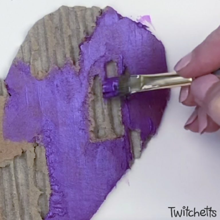 How to make Heart Decorations out of Cardboard - Twitchetts