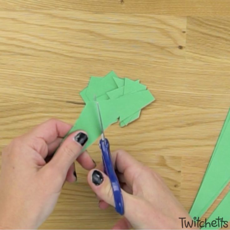 How To Make A 3D Paper Christmas Tree using spacers - Twitchetts