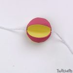 How to make paper spinners that teach kids about colors - Twitchetts