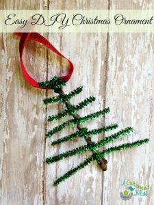 19 easy Pipe Cleaner Christmas Crafts for kids - Twitchetts