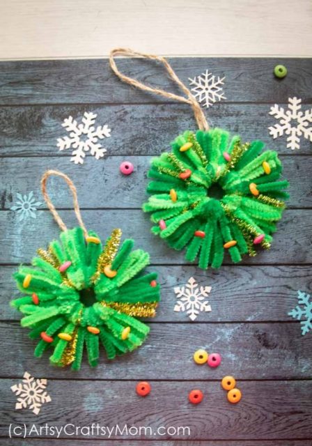 19 easy Pipe Cleaner Christmas Crafts for kids - Twitchetts