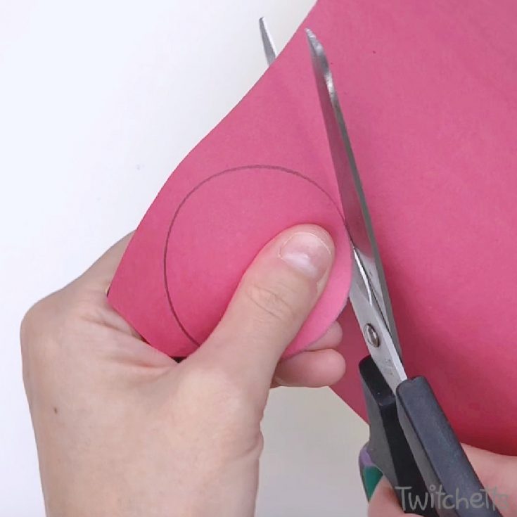 Easy Circle Craft for Preschoolers using Construction Paper - Twitchetts