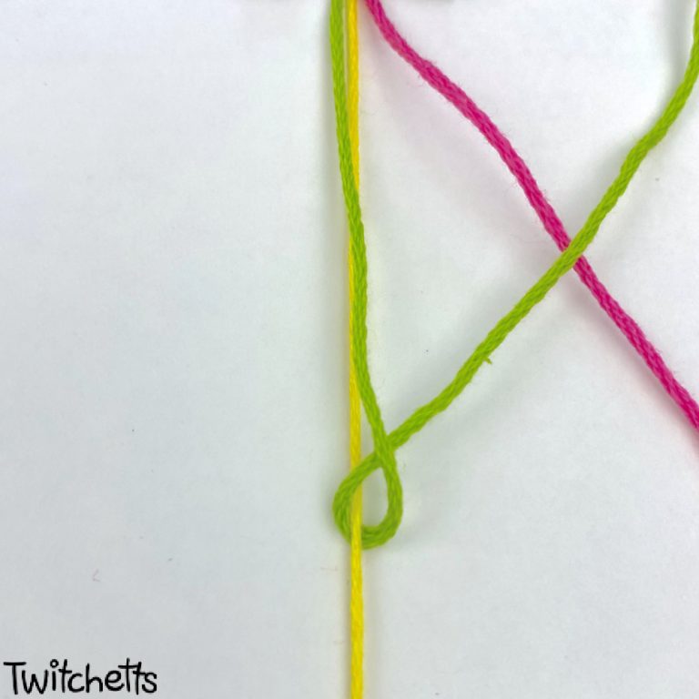 5 Important Friendship Bracelet Knots with step by step intructions