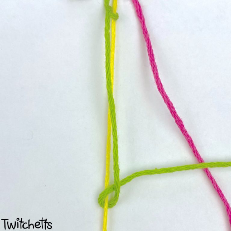 5 Important Friendship Bracelet Knots with step by step intructions