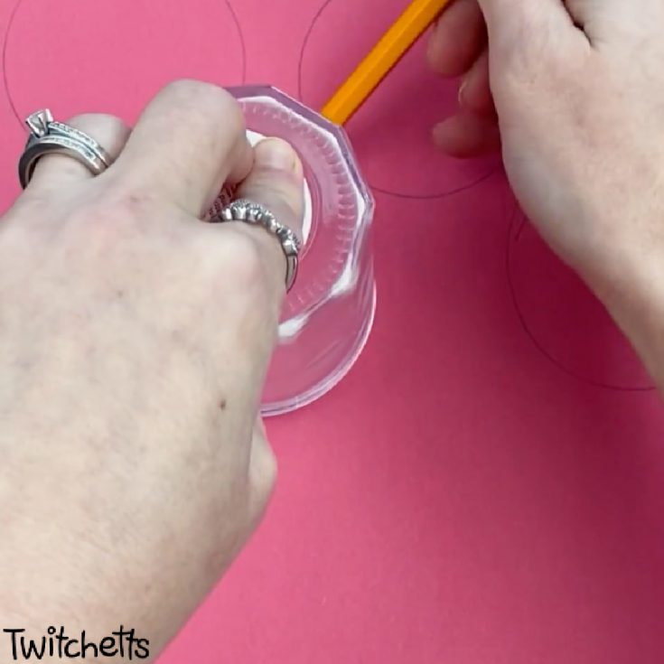 A Cute Ladybug Craft Preschool Kids Will Love to Make - Twitchetts
