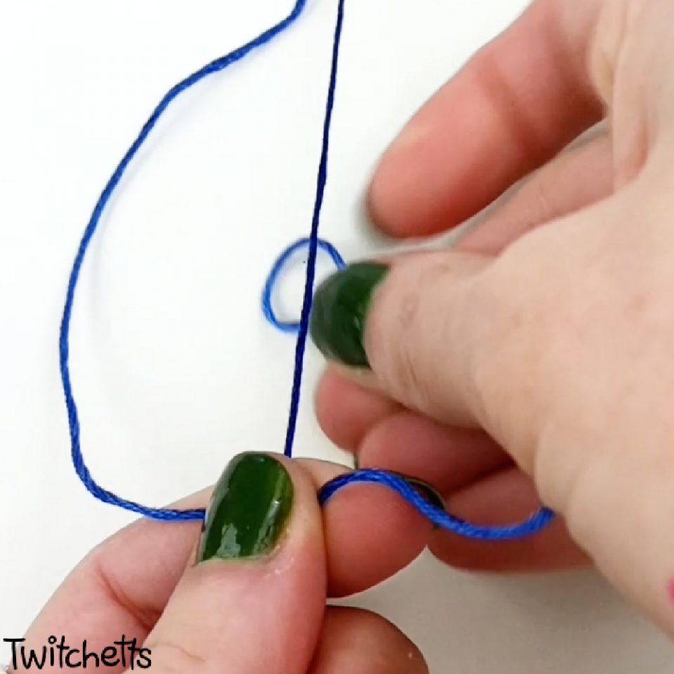 How to make a spiral bracelet: forward knot friendship bracelet ...