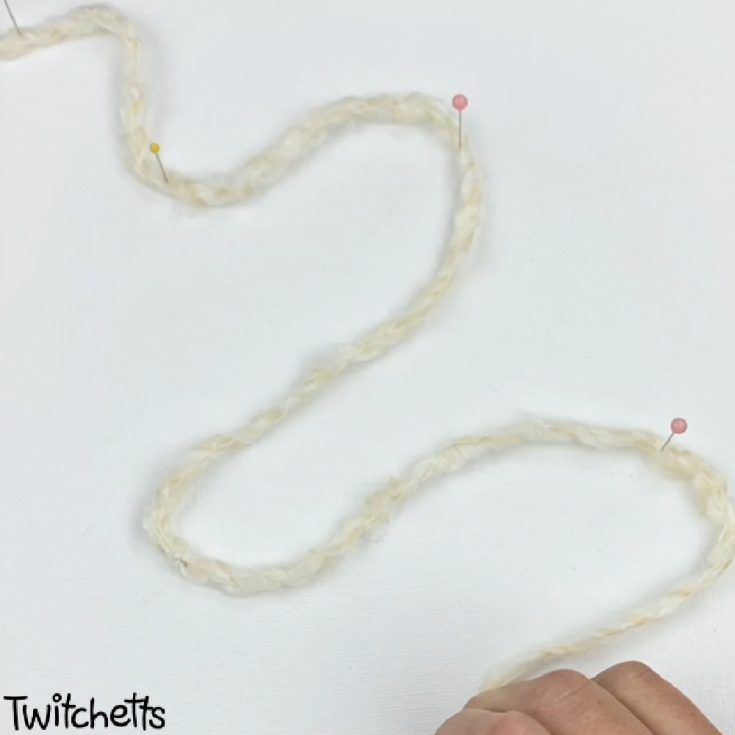 How to make DIY Yarn Canvas Art for unique wall art - Twitchetts